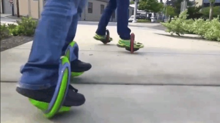 有了这款电动脚环,出门都不用走,直接站在上面想去哪就去哪,毫不费力