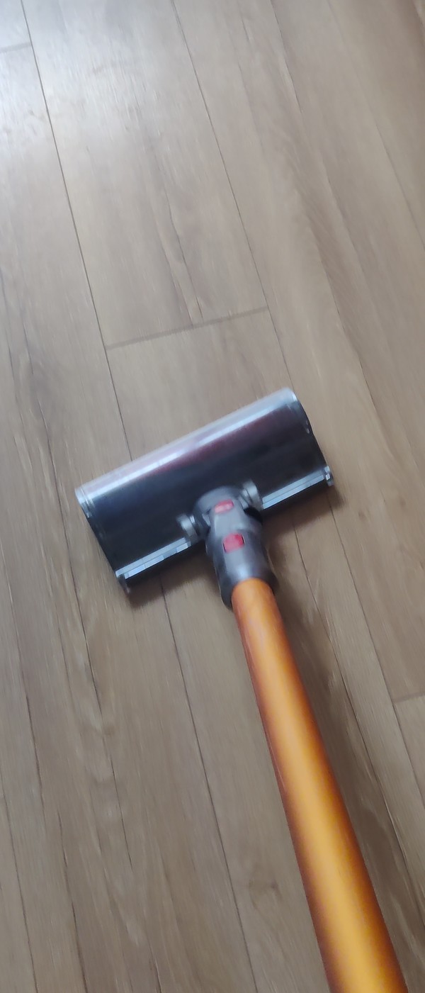 戴森v8手持吸尘器,吊打国产吸尘器