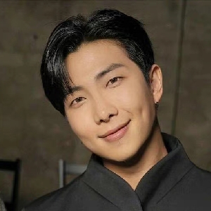 广州金南俊也是blink 