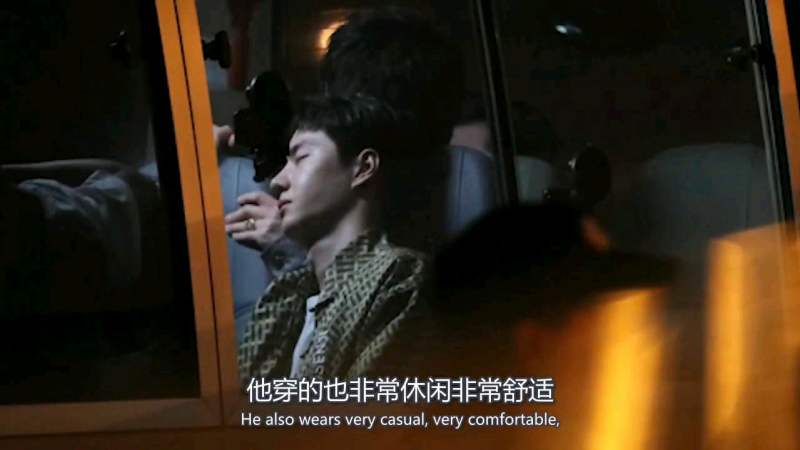 王一博瘫倒睡着！惹得汪涵大张伟心疼！录制综艺瘫倒睡着