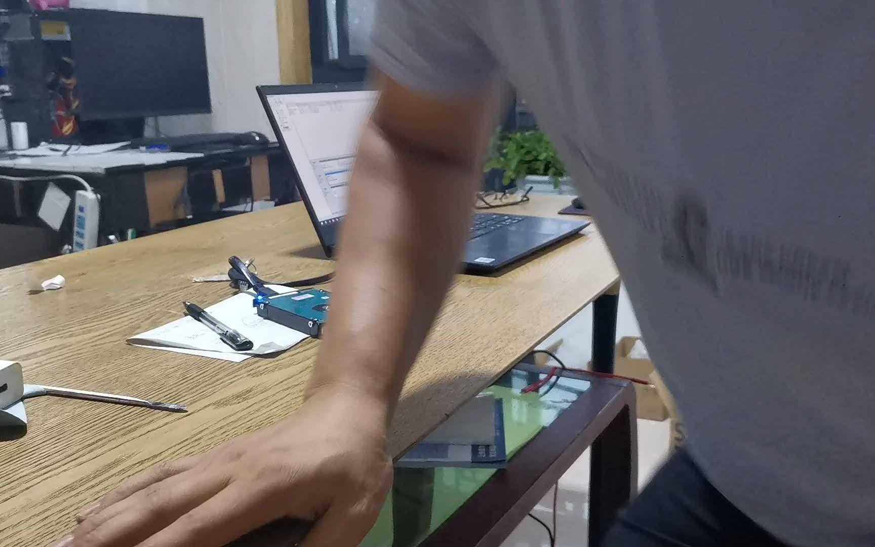 硬盘误删除了分区...