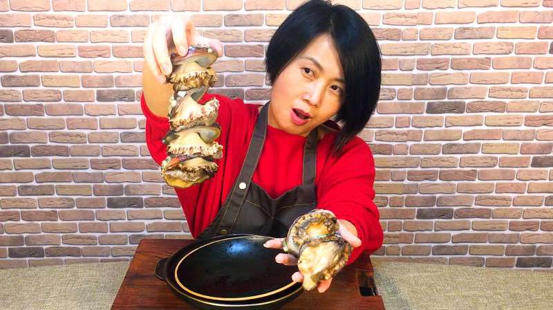 60买来6个鲍鱼,教你年夜饭做山珍海味,吃出佛跳墙味道,过瘾