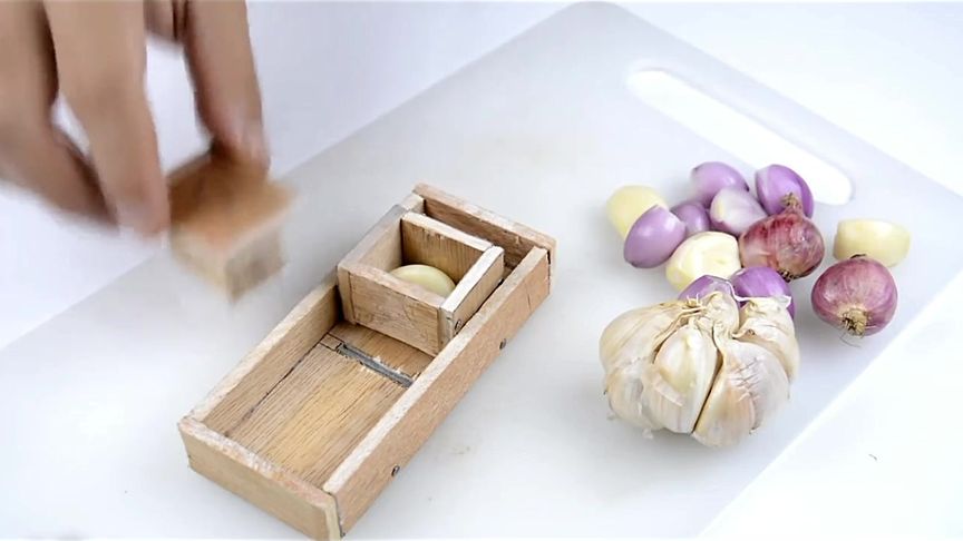 如何制作迷你洋葱切片器
