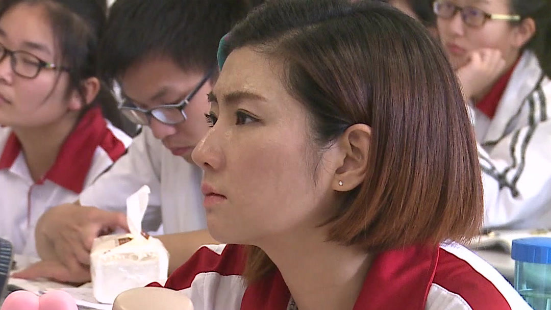 《我去上学啦》明星课程表:Selina恶补文史