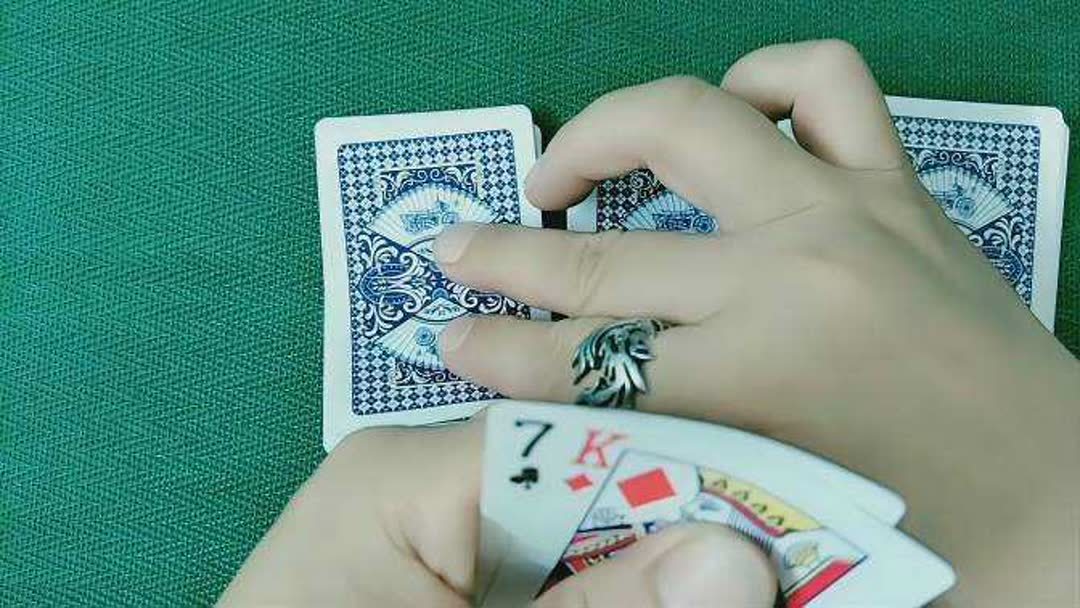 魔术直接教学,看上一遍就会,表演效果不错的