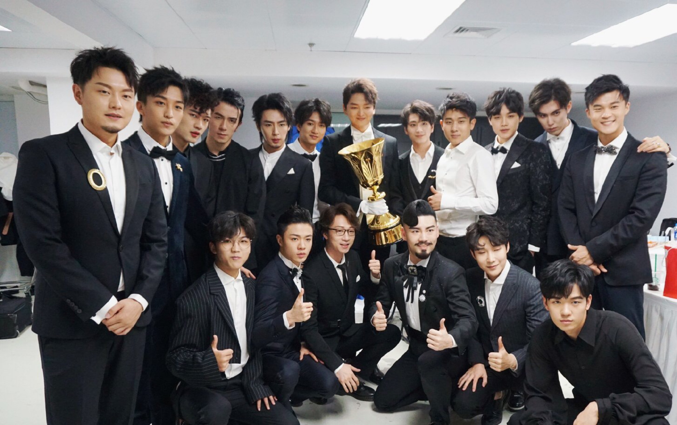 【声入人心】190831 18人篮球世界杯开幕式后台 男模团