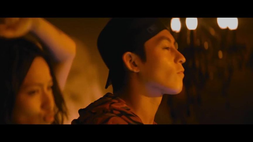 陈冠希老师和美女在酒吧关于公德心辩论