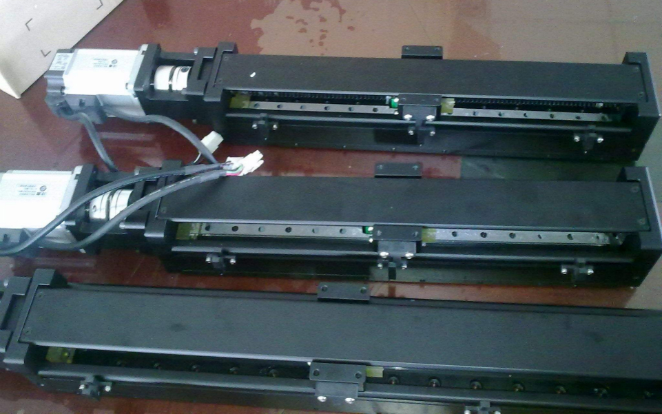 老师傅自己做大跨距的直线模组,轻松保证导向杆的稳定性和刚度