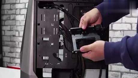 雷神911黑武士二代硬盘装解,不会装硬盘的小伙伴看过来,教你装