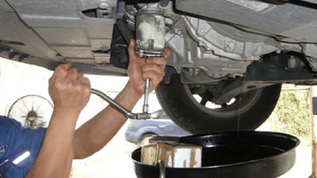 为什么老司机喜欢用循环机换机油? 原来好处这么多