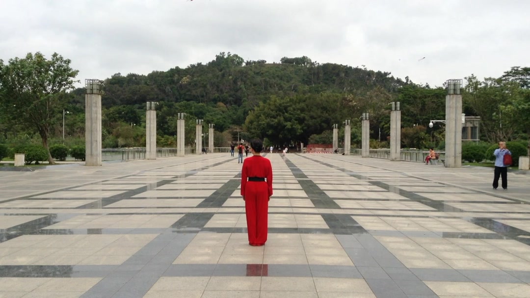 石晶师姐习练 木兰操(木兰花开)背面