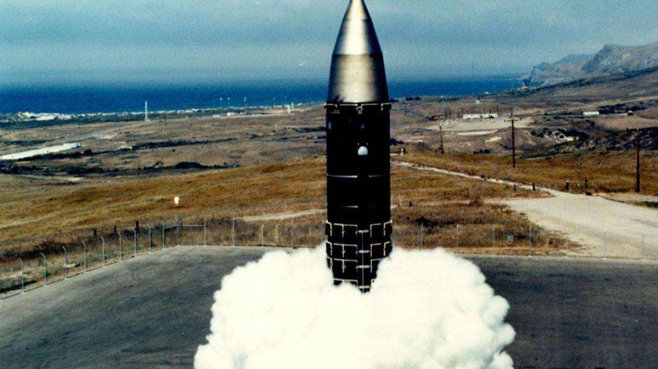 全球最双标的国家,要求俄罗斯一年销毁上百枚核弹,自己仅3枚