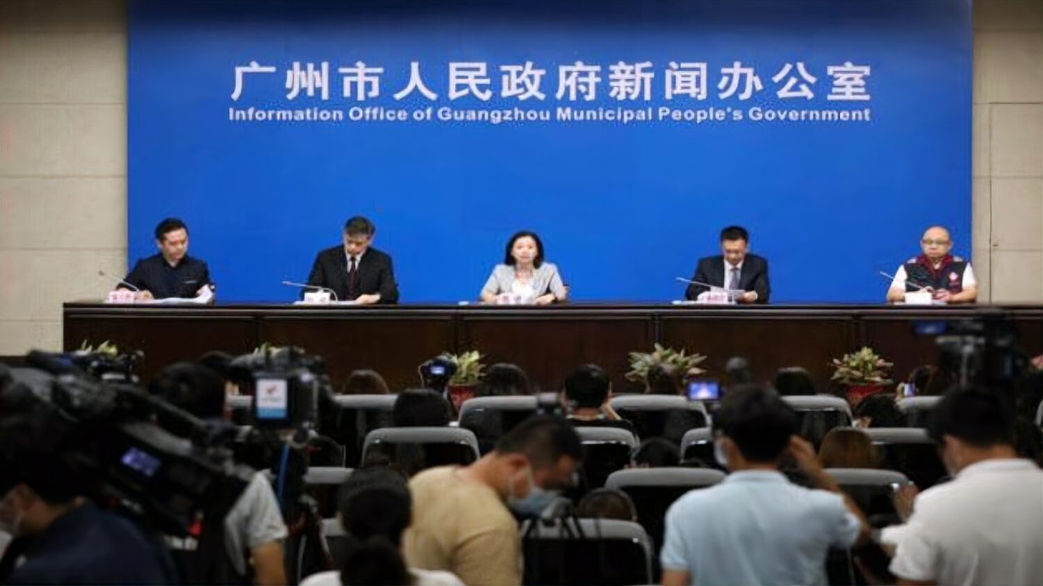 警报拉响,广州疫情传播链查清,有一个重大特殊发现,当心