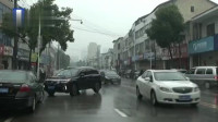 湖北武汉:奔驰女司机对警察嚎啕大哭 只因无证驾驶要被扣车“我怎么...
