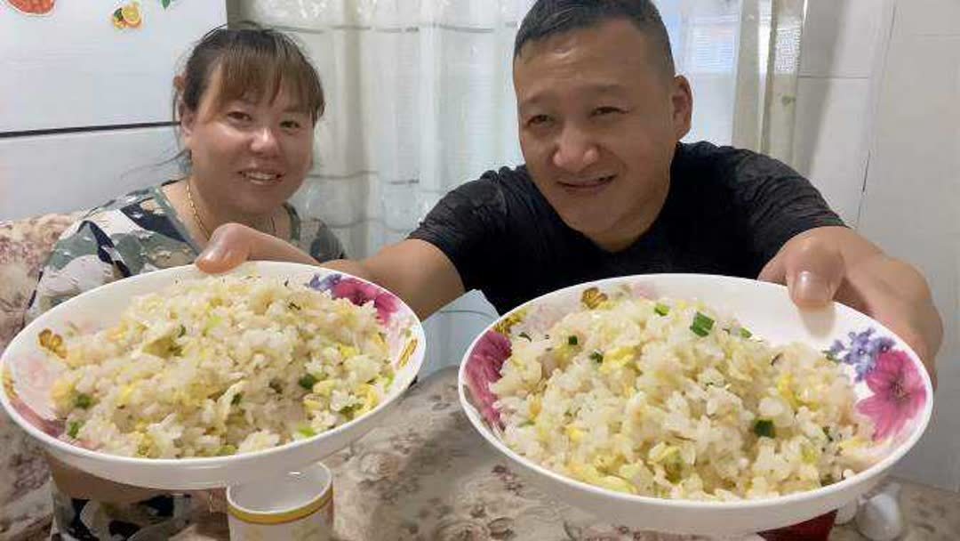 炒米怎么炒才好吃小葱大蒜必备,蒜香扑鼻,这样做家人都爱吃收藏