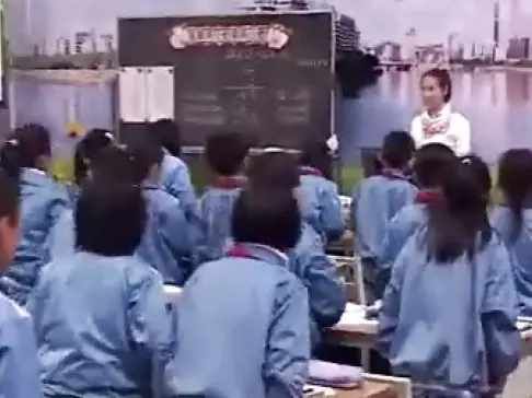 广东省第七届优质课——笔算两位数乘两位数3