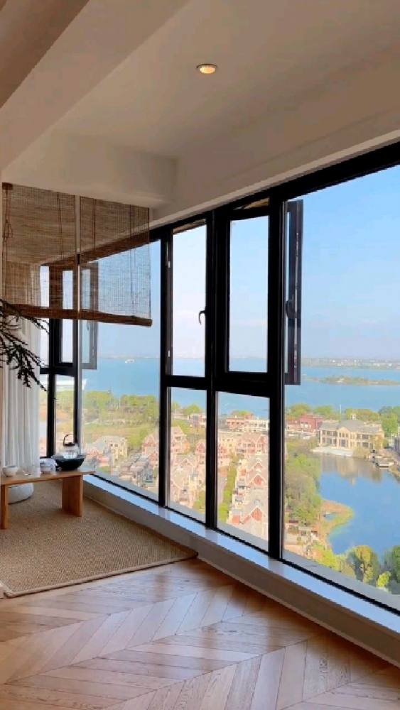 18线小城市有温度的家,做的开放式厨房,客厅充满阳光