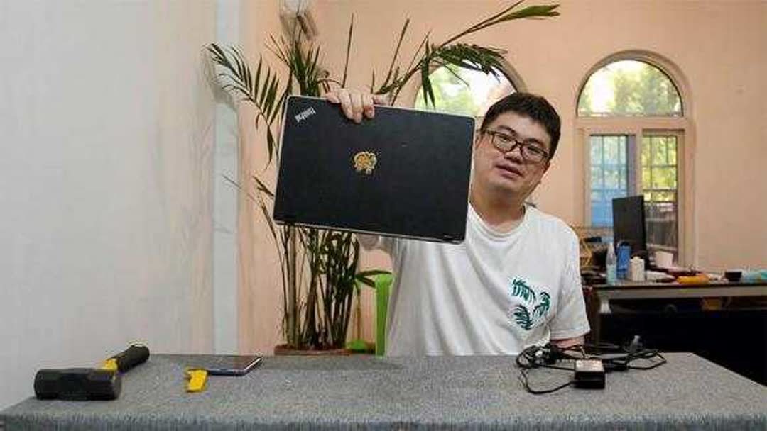 225块钱淘了台ThinkPad笔记本电脑,用它打了局游戏后,真香!
