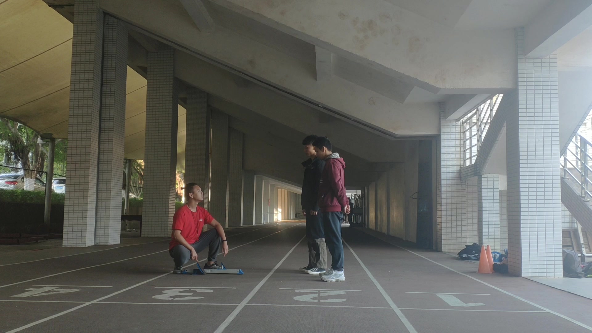 微课 田径起跑器