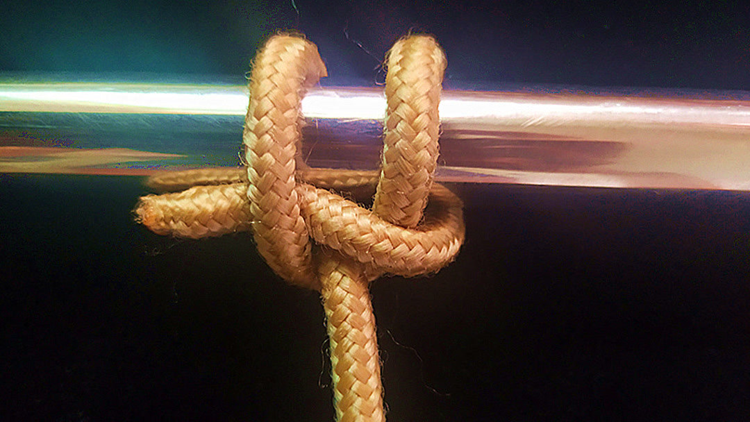 一根绳子怎样打压扣绳结?压扣绳结的打法!