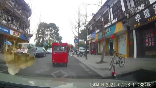 行车记录仪,这种情况大家怎么看?