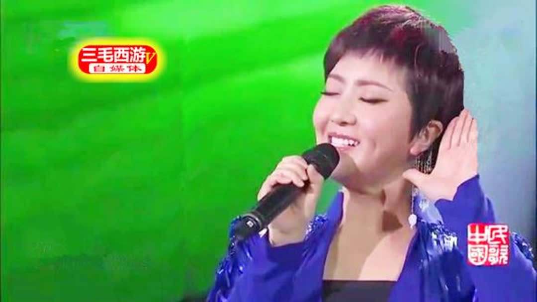 凤凰传奇 敖日其楞 格格 齐峰《四首草原歌曲串烧》心在草原上飘