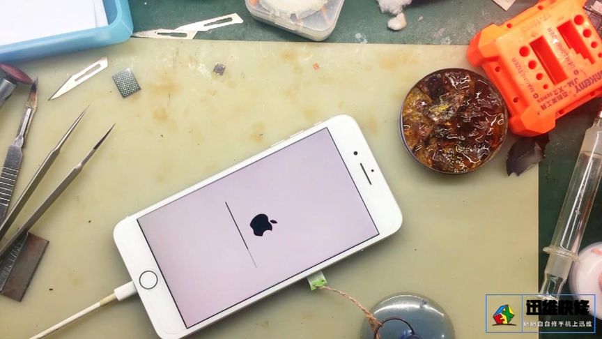 苹果手机无服务刷机后为何会变砖?iPhone8P的通病 90%是它的问题