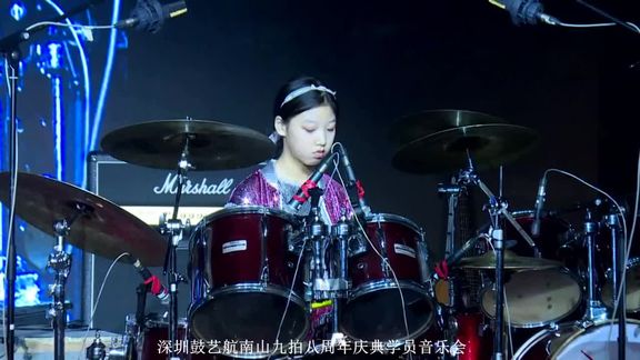 来自学生们演奏的Funk音乐风格乐曲 中间的Solo对话很精彩ߑ�ߏ