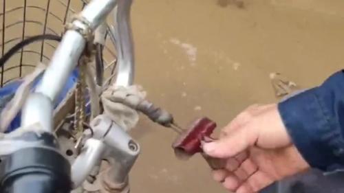 难怪看大哥的电动车,操作和别人的不一样,这改装水平也是没谁了