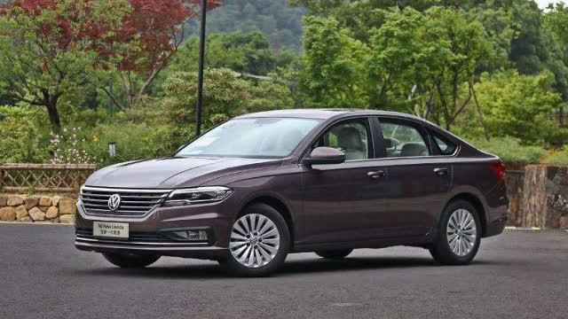 大众低头了,朗逸从9.99万降到6.79万,还买什么轩逸