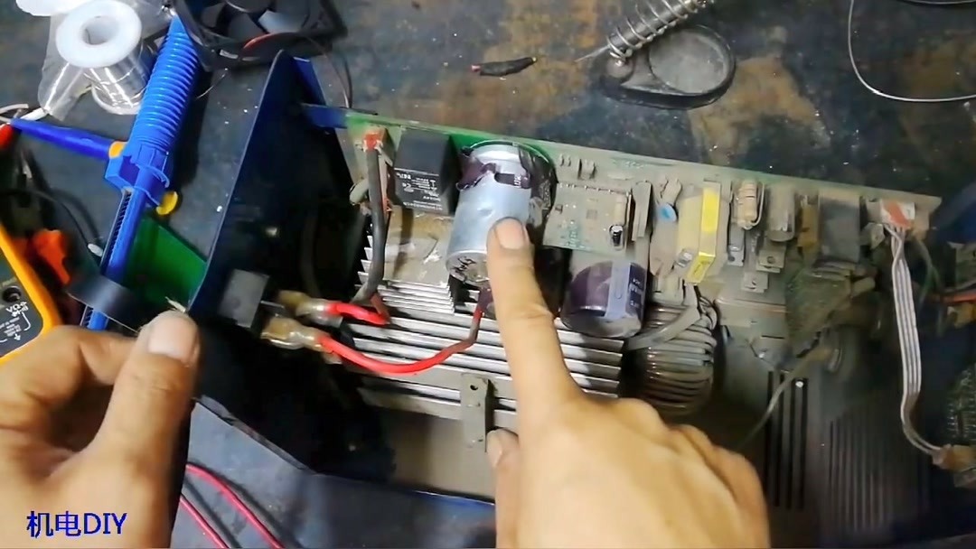 直流电焊机的电容你会更换吗?其实很简单!看完视频我是学会了