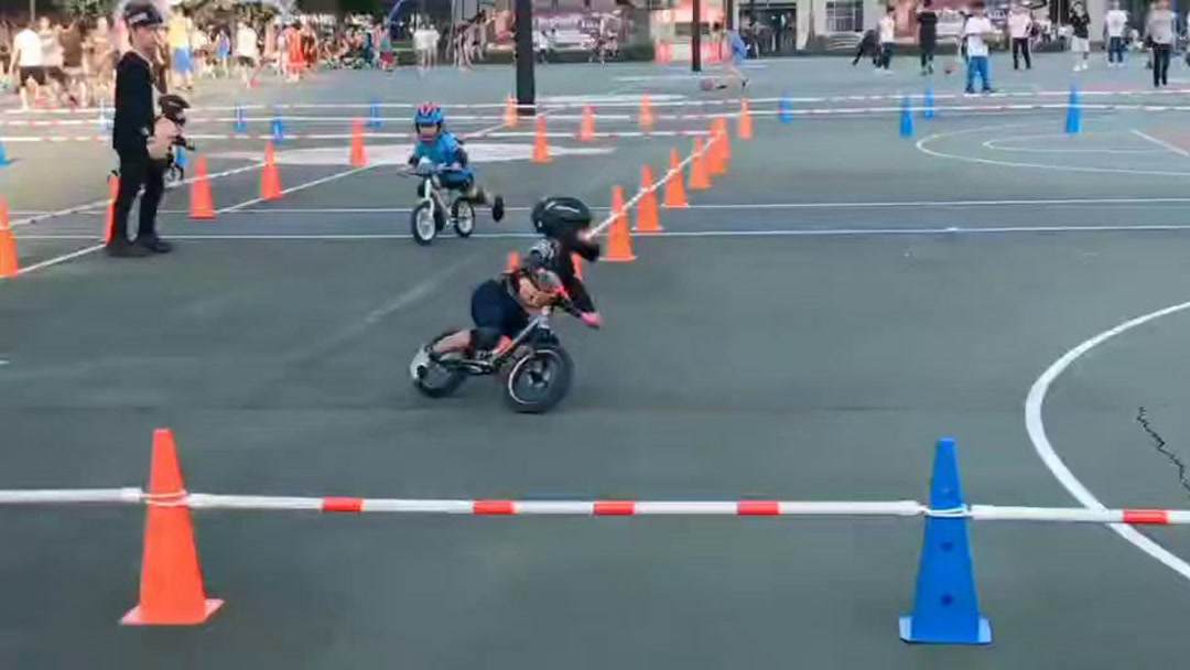 平衡车儿童平衡车培训平衡车教学