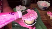 蛋糕奶油裱花视频教程 如何用奶油做玫瑰花微波炉做蛋糕视频