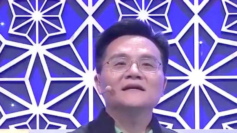 珠心算小达人挑战计算器,堪比“最强大脑”,太厉害了