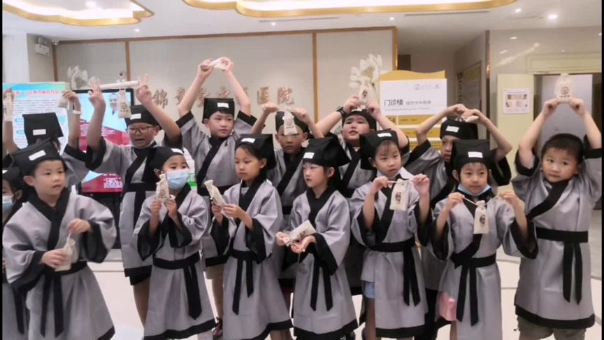 弘扬传统中医药文化,从娃娃抓起,未来成长✊