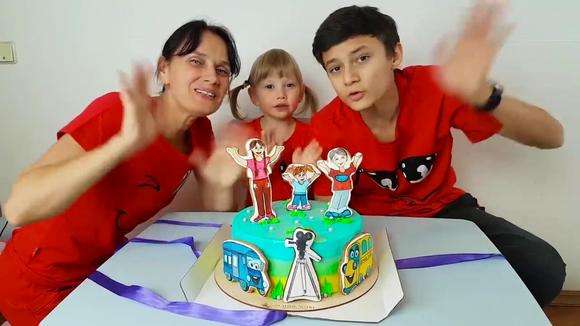 老师教小萝莉学习认识阿拉伯数字