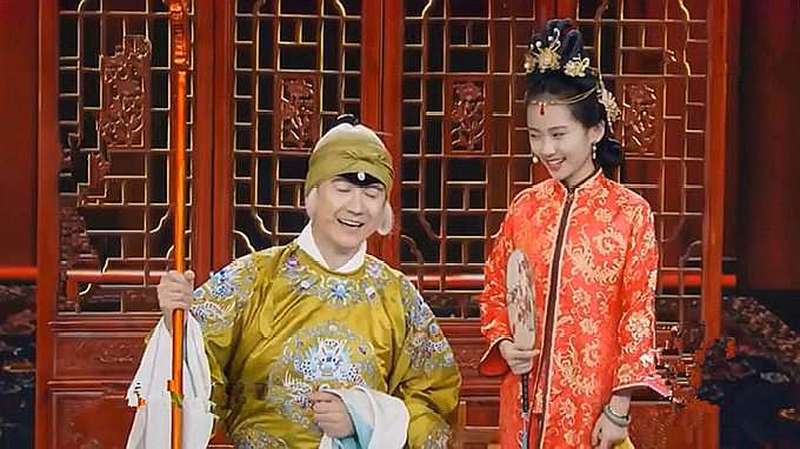 马跃、宫岩和小戏骨团队表演《红楼梦》片段,情景别开生面