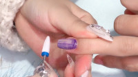 美甲真人实操打磨机使用技巧,机器打磨甲油操作完整步骤分享。