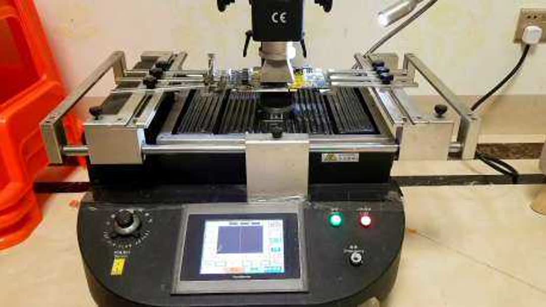 显卡维修BGA拆焊测试,拆了两个580核心,重植球再装回去