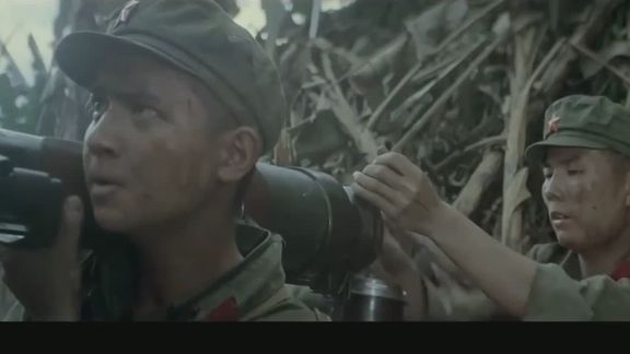 经典自卫反击战 炮火不断 步兵不畏生死 是我看过真实的战争电影