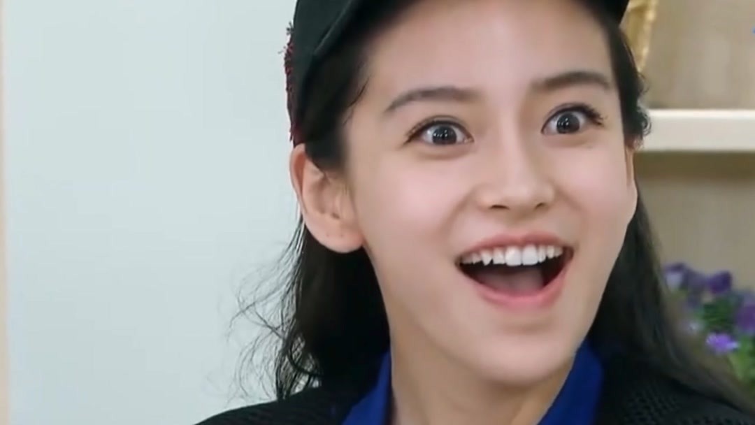 黄晓明被问:杨颖唱歌好听吗,他的回答,让杨颖脸红了