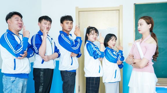 学生考试表演才艺,没想个个都是高手,太有才了