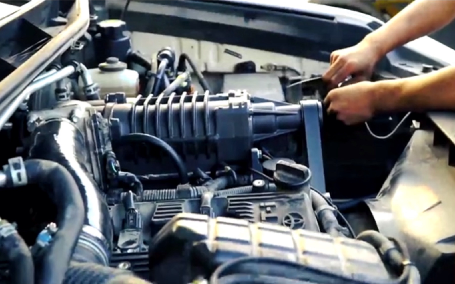 上门安装普拉多VT双螺杆机械增压 动力提升40%