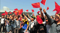 撤侨行动中,中方救援人员做了这件事,让国人热泪盈眶