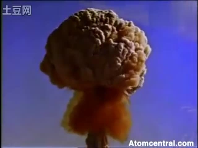 军事视频 核弹爆炸后的蘑菇云