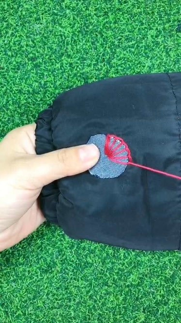 生活小技巧:羽绒服破洞可以这样补