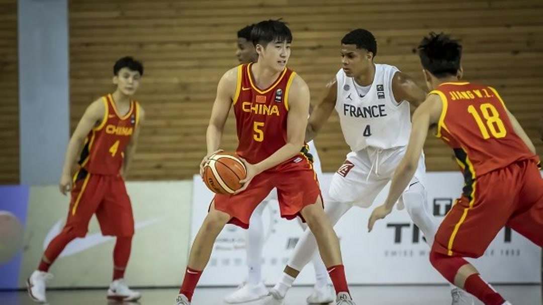 中国U19男篮56-119法国 U19世界杯又一次惨败