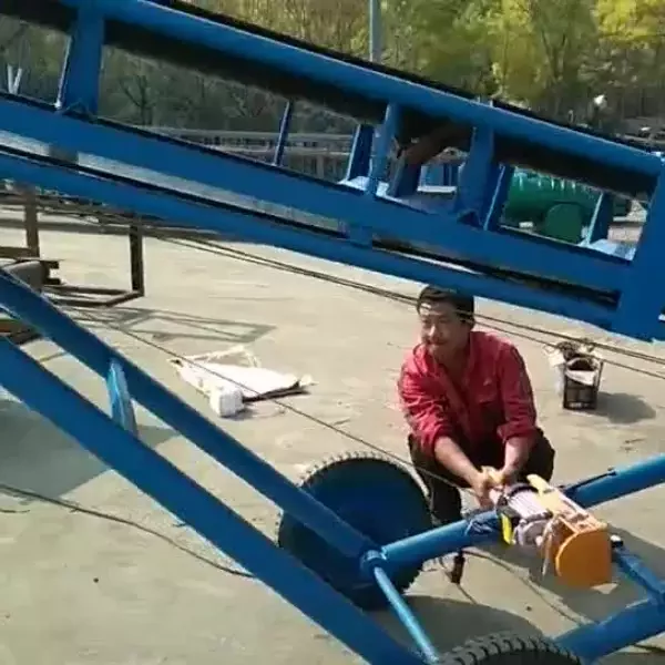 圆管式电动升降皮带机