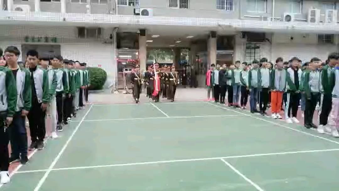 武汉市第一商业学校升旗仪式