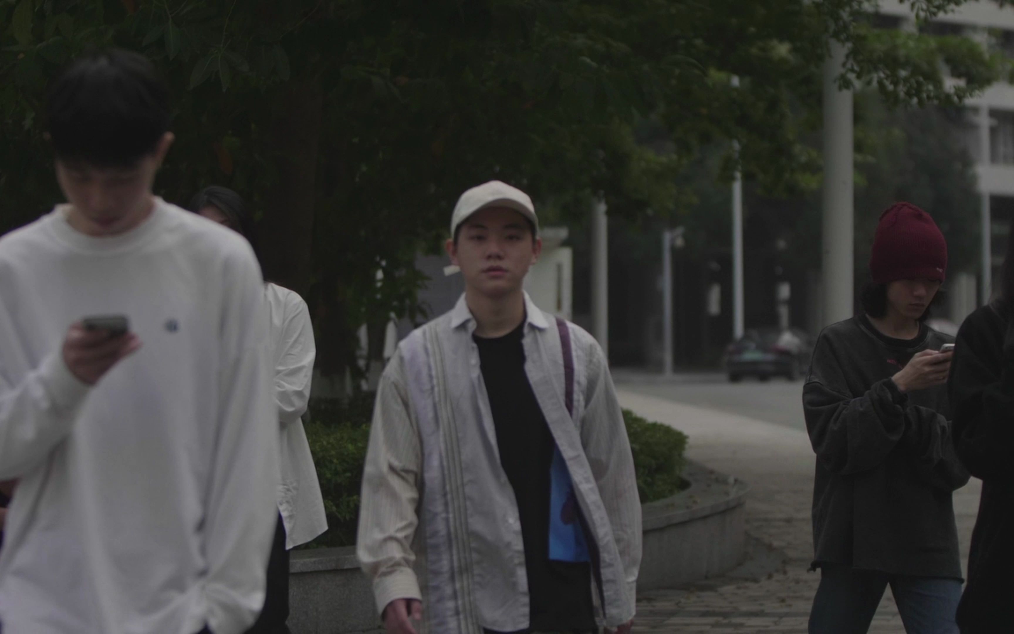 深圳信息学院 20文管专业实训MV《找到了》